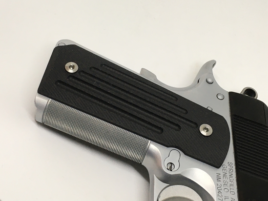 Harrison Design & Consulting, LLC. HD-300-S Slim Carry Groove Grips